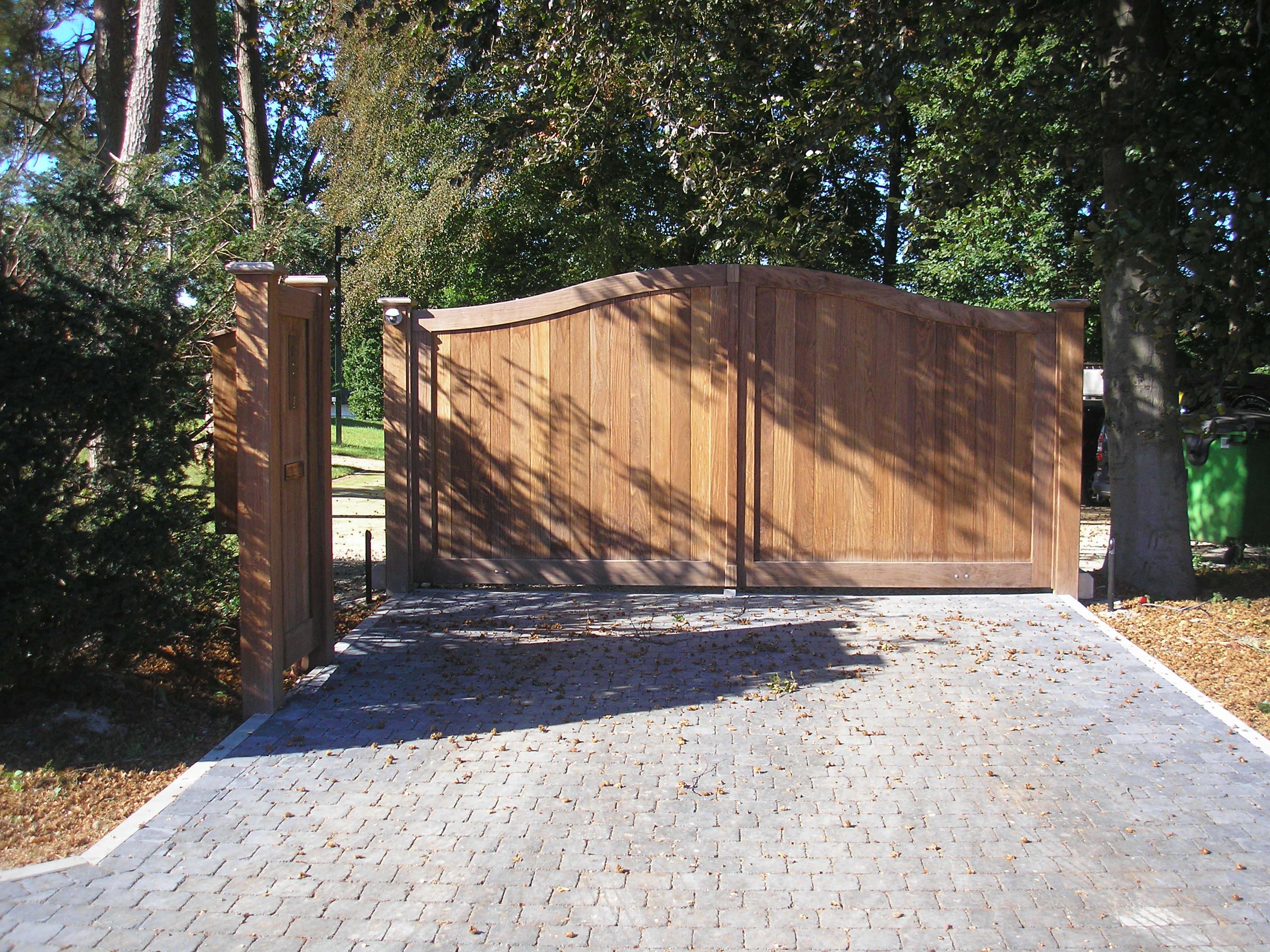 Houten poort in Herenthout › Projecten › Meeus Houtconstructies